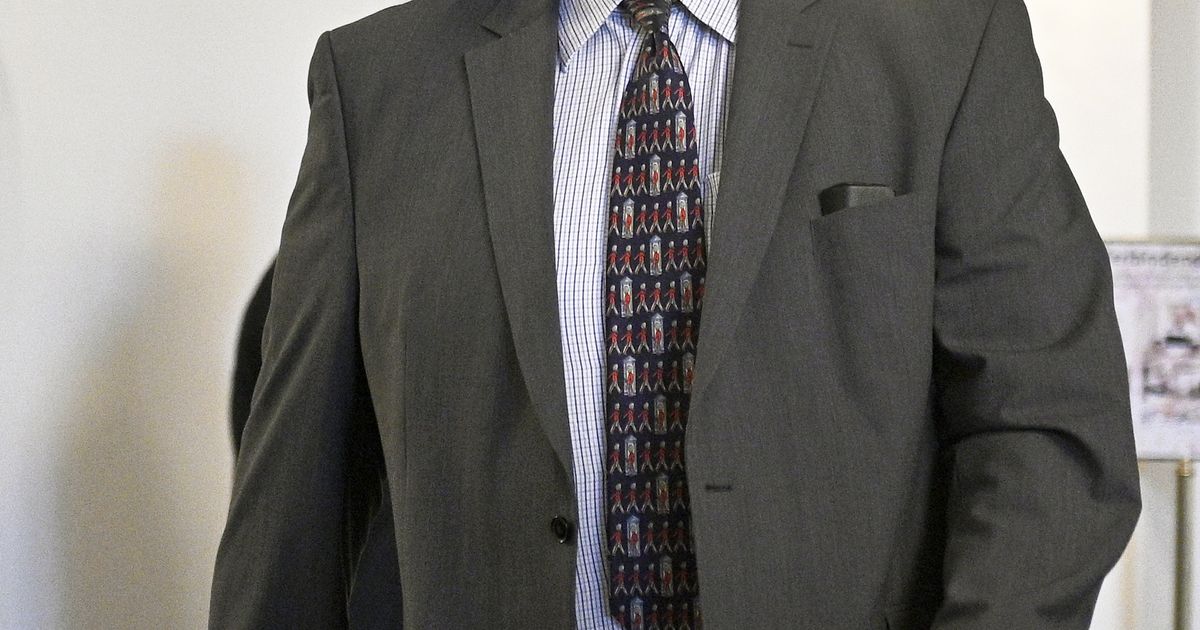 Peter Gridling rollt BVT-Affäre in Buchform auf | Tiroler Tageszeitung ...