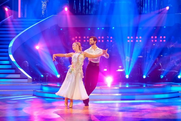 Große Gefühle bei den „Dancing Stars“: Aaron Karl tanzt sich zum Sieg ...