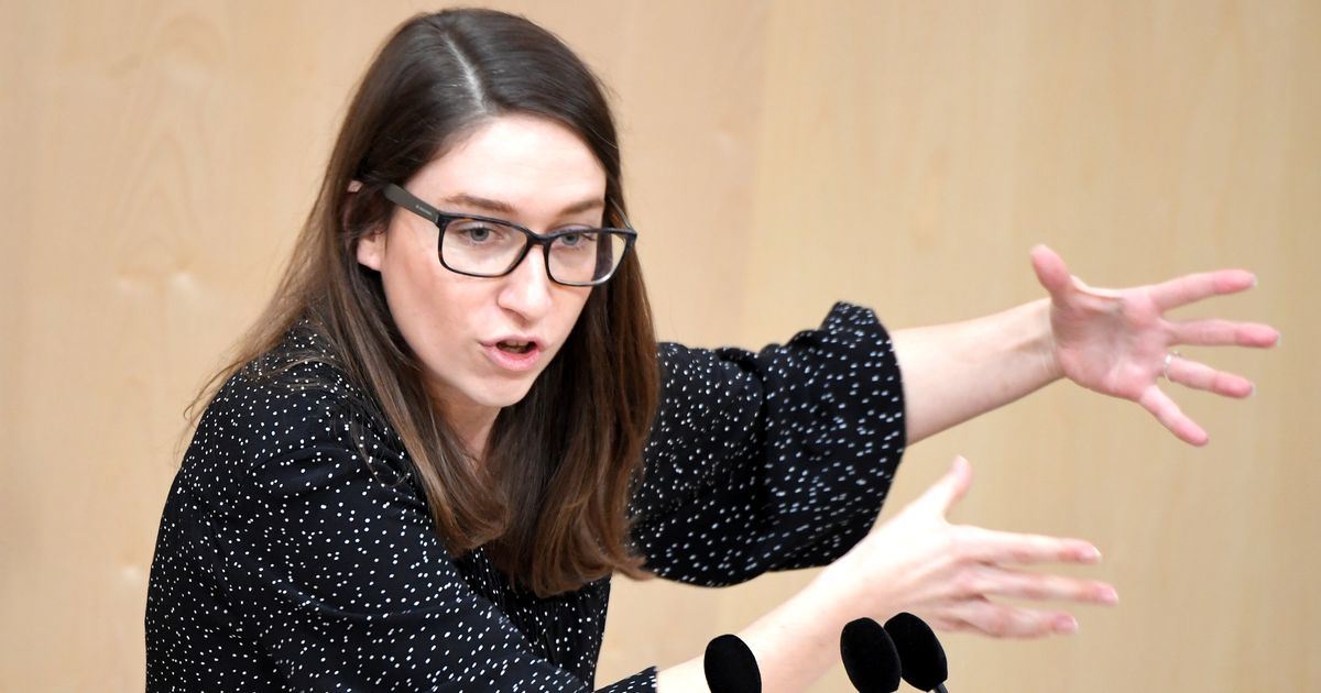 Julia Herr im TT-Interview: „Versagen der Führungsriege“ | Tiroler ...