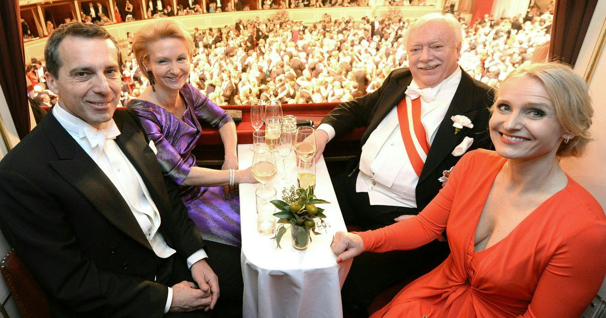 Wenn Polit-Debütanten mit Orden in die Oper gehen | Tiroler ...