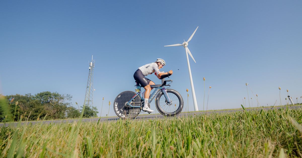 Hitzeschlacht bei Ultracycling-WM: Elena Roch liegt gut im Rennen ...