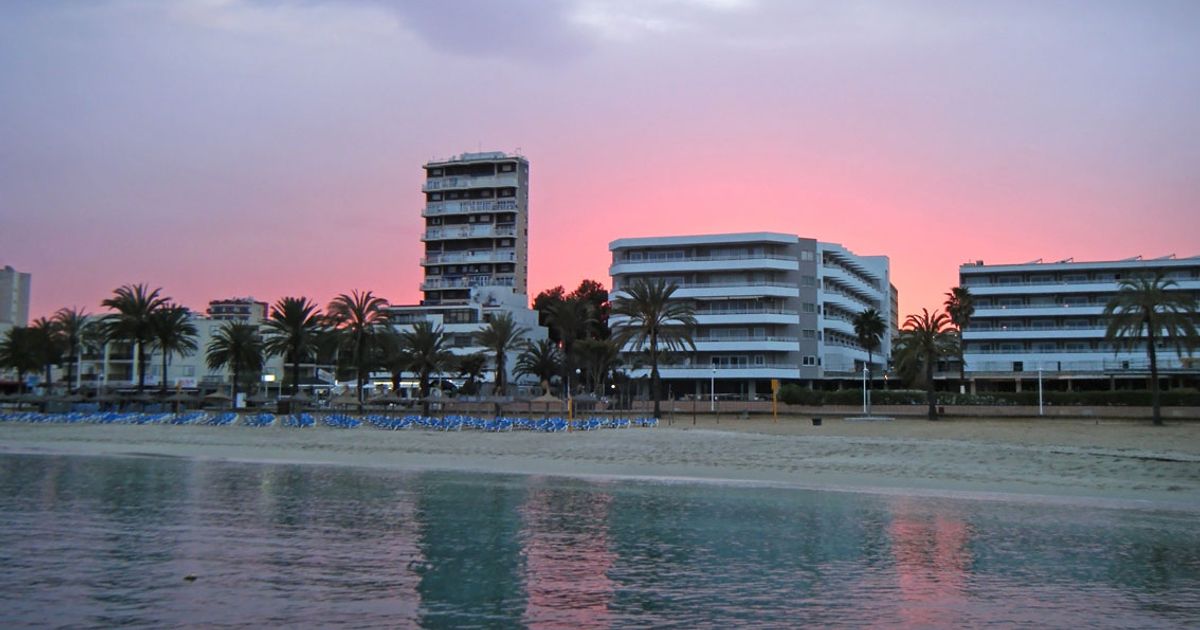 Das tödliche „Balconing“ auf Mallorca wird zur Routine | Tiroler ...