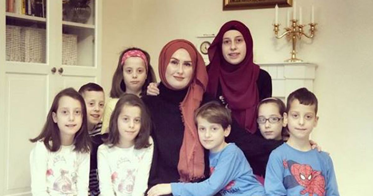 Trubel gibt es immer: Berliner Sechslinge werden zehn | Tiroler ...