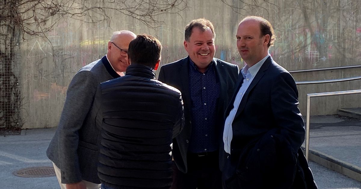 Hotelier Hans Jörg Moigg hat das Sagen im Mayrhofner Gemeindeamt ...