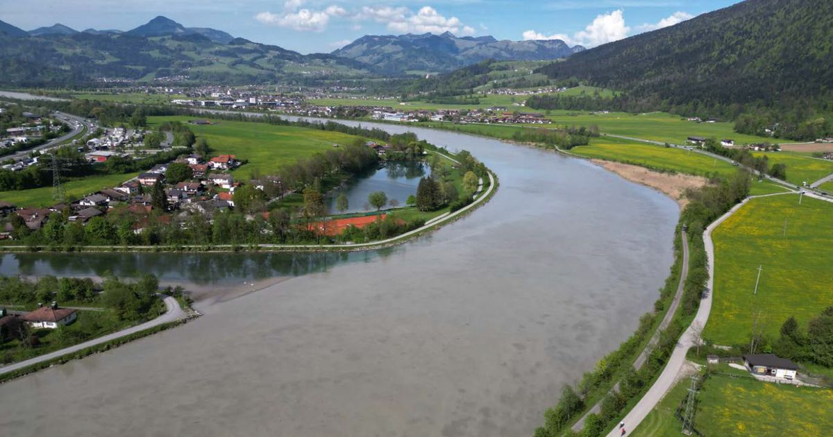 Geh- und Radwegbrücke über den Inn zwischen Ebbs und Kiefersfelden laut ...