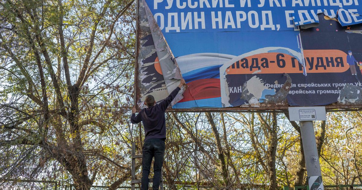 Nach Rückzug aus Cherson: Russische Truppen richten sich in Henitschesk ...