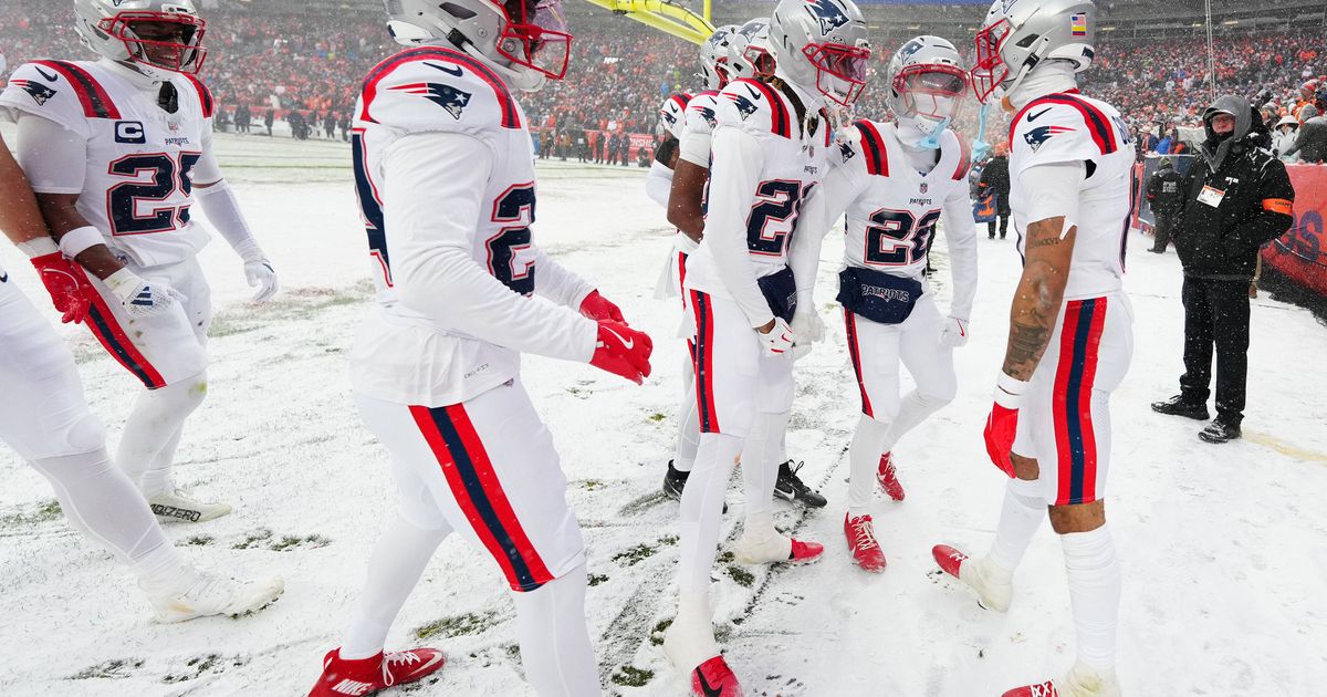 Schneeschlacht und ein wahrer Krimi: Patriots und Seahawks im Super ...