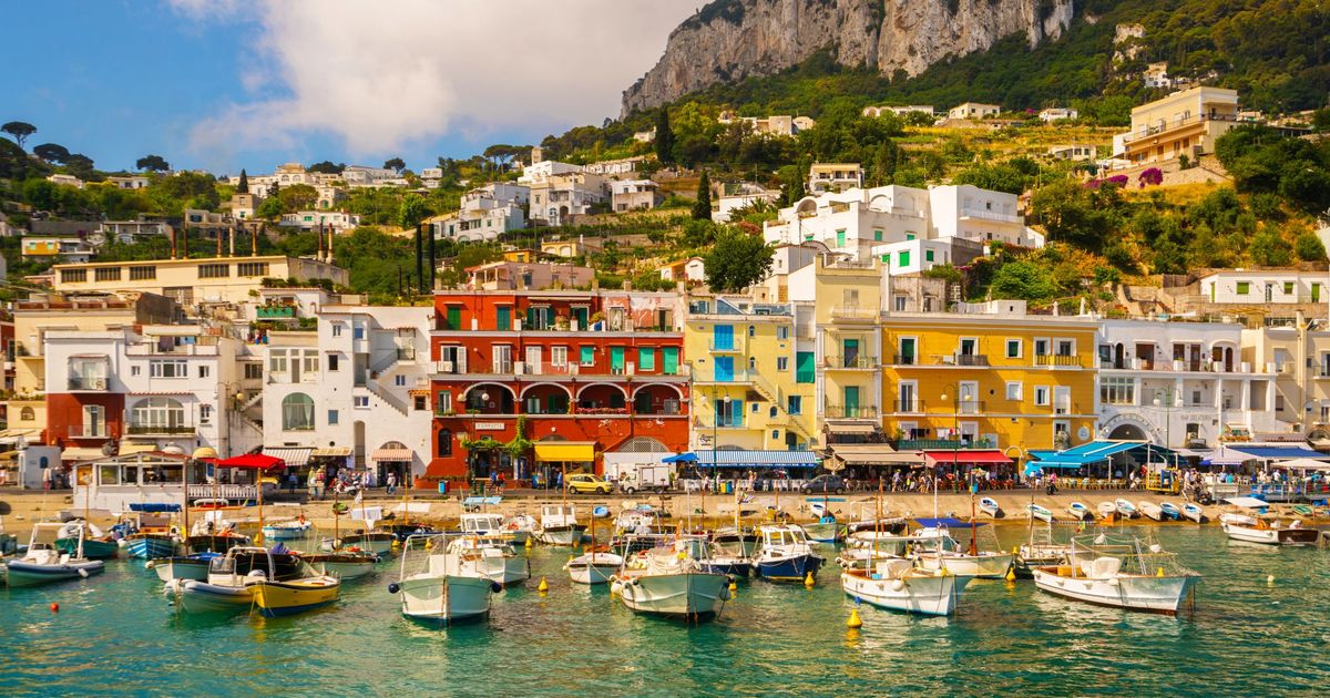 Neue Regel auf Capri: Touristen dürfen nicht mehr mit Speisekarten und ...
