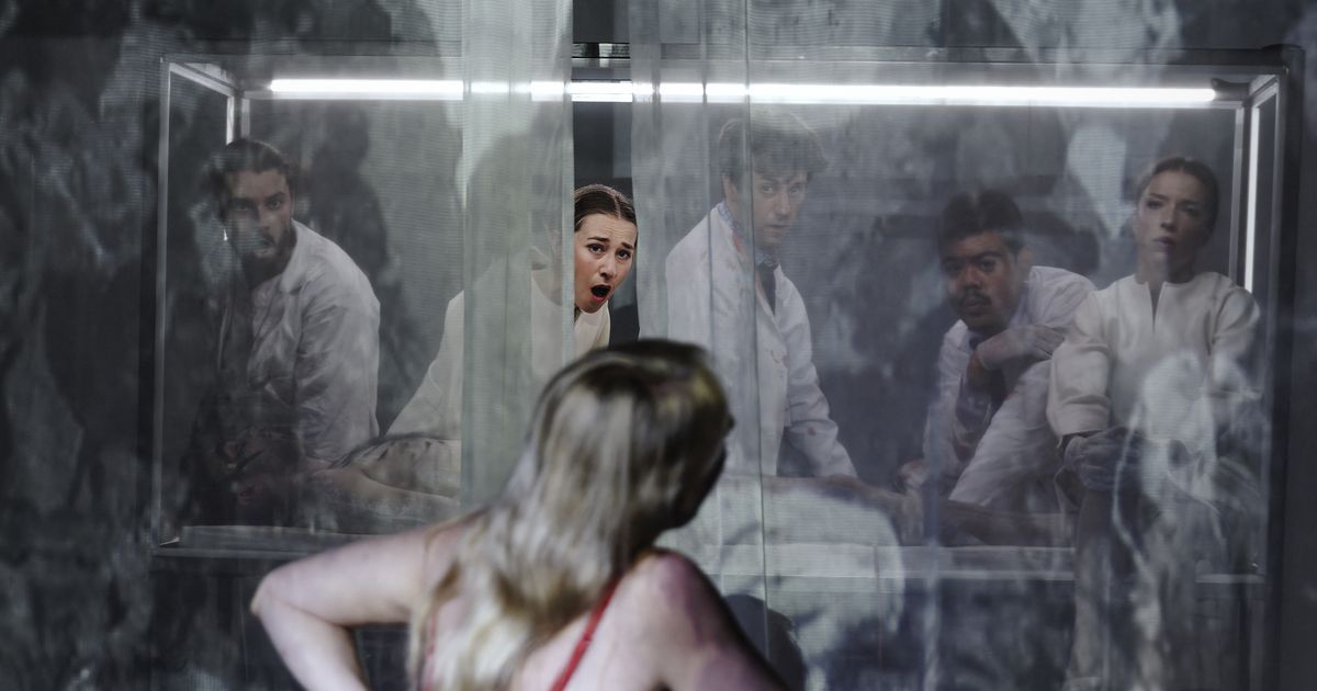 Tiroler Autor liefert Libretto zum Musiktheater „Thomas“ in der ...