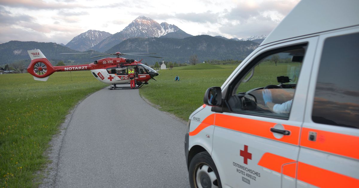 Mit Moped in Lechaschau gestürzt: 18-Jährige nach Unfall nicht ...